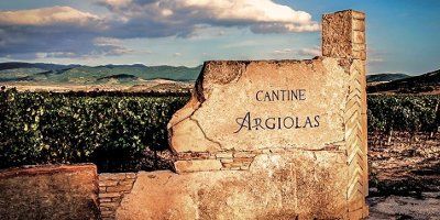 Wine from Argiolas · Vinissimus